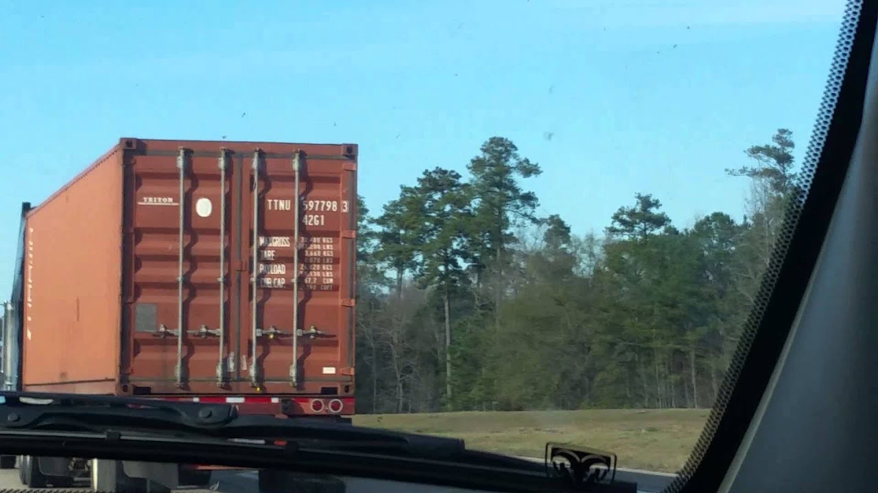 Freightliner Classic container hauler - YouTube