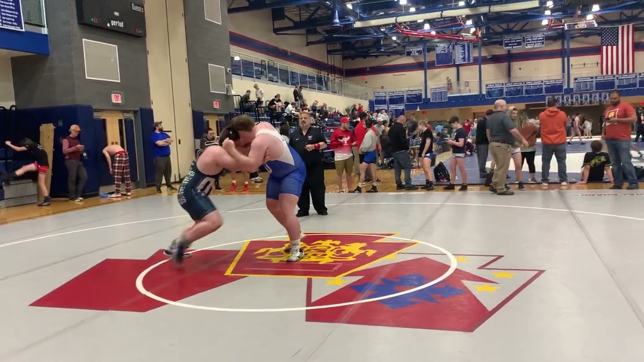 Luke Hendricks over Anthony Cali - April 9 2022 - YouTube