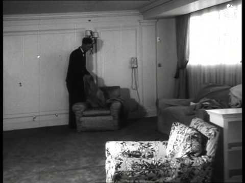 Royal Yacht 'gothic' Arrives In Melbourne (1952) - YouTube