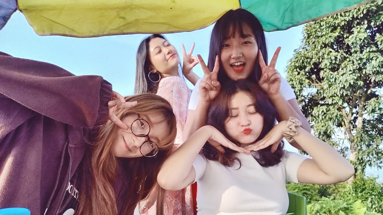 A DAY IN MIRIK | helipad | mela | 18piggy - YouTube