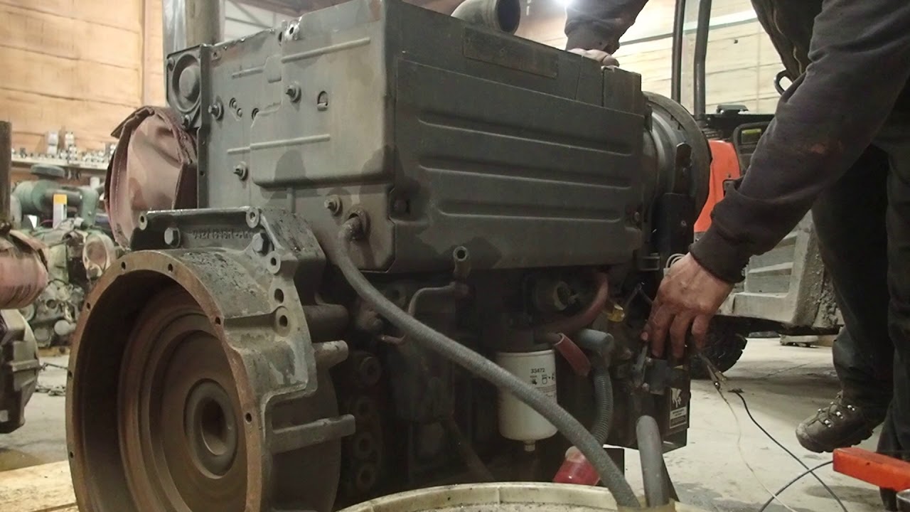 DEUTZ F4L2011 2 - YouTube