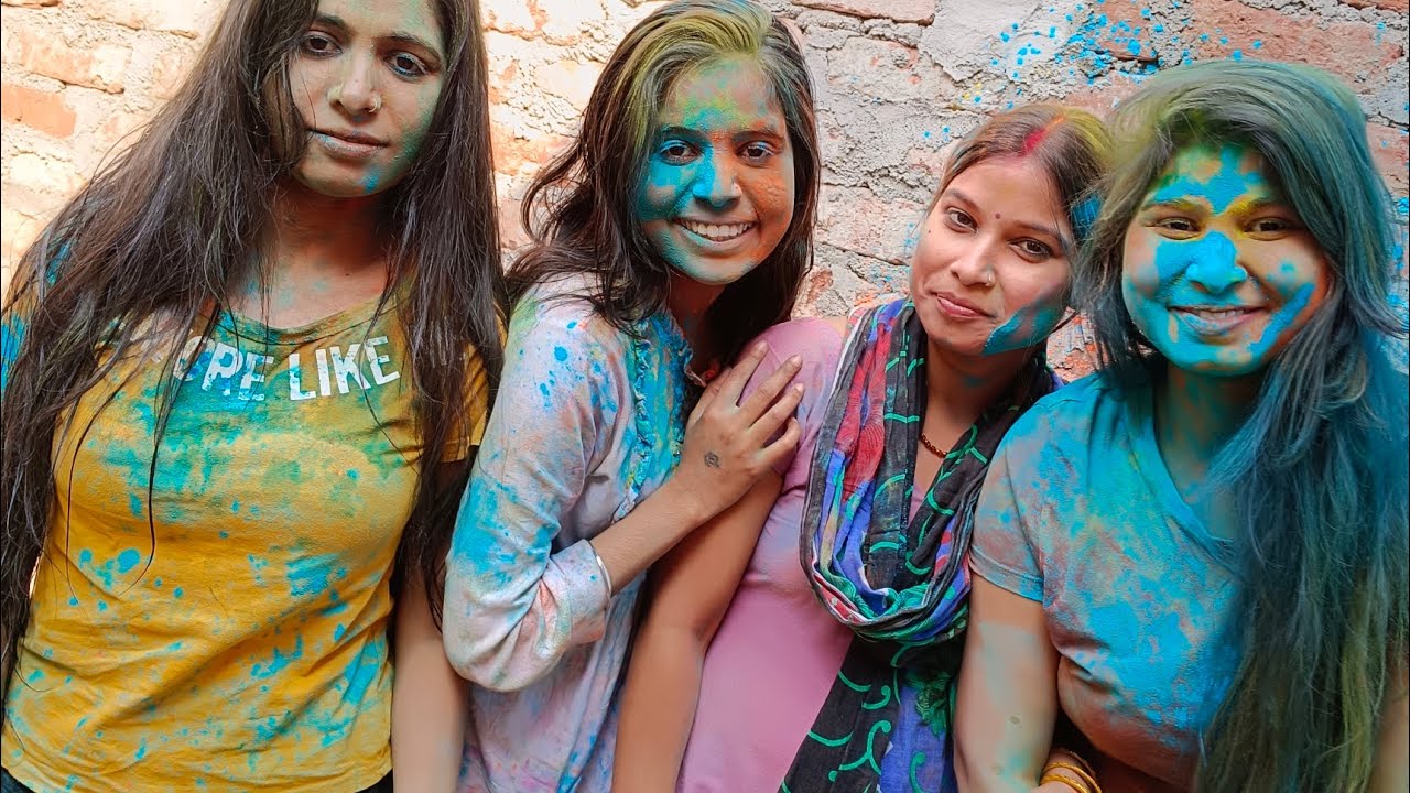 happy holi || crazy holi vlog || femaily on holi crazy 😧😧 vlog - YouTube