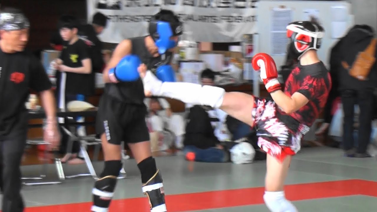 Kickboxing | Welterweight Tournament Semi-final | BRAVE 50 - YouTube