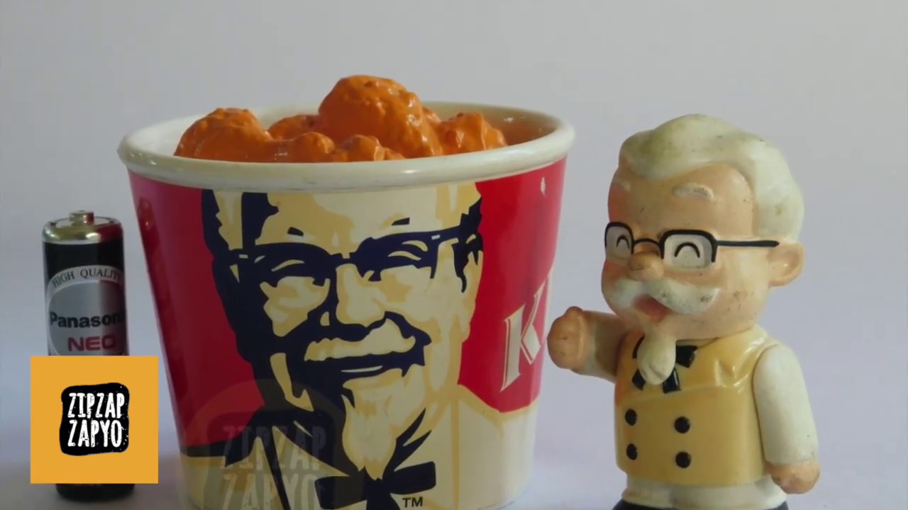 toy review KFC Kentucky Fried Chicken Toy Plastic Vinyl Colonel Sanders ...