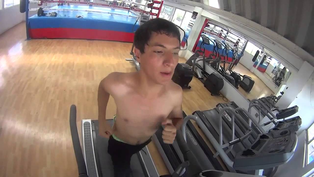 Axel entrenando... - YouTube