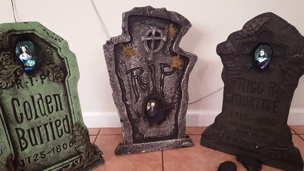 AtmosfearFx Unliving Portraits Graveyard Theme - YouTube