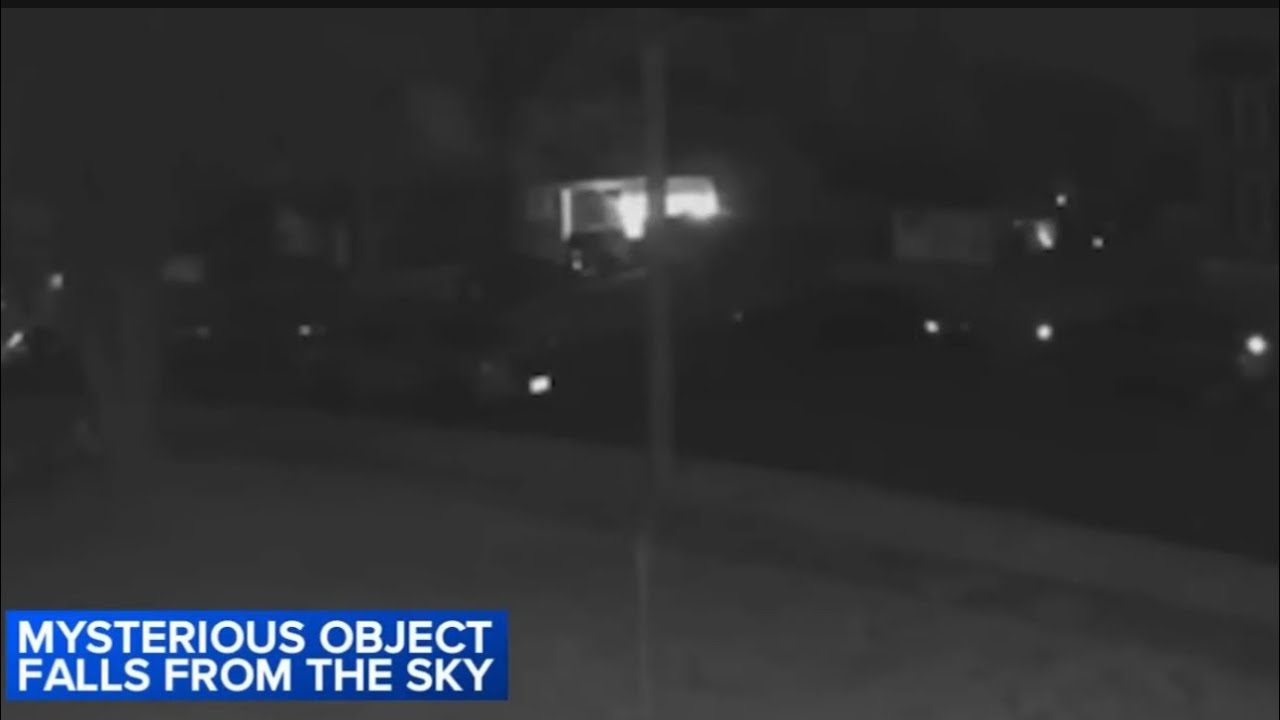 STRANGE OBJECTS ARE FALLING FROM THE SKY! - YouTube
