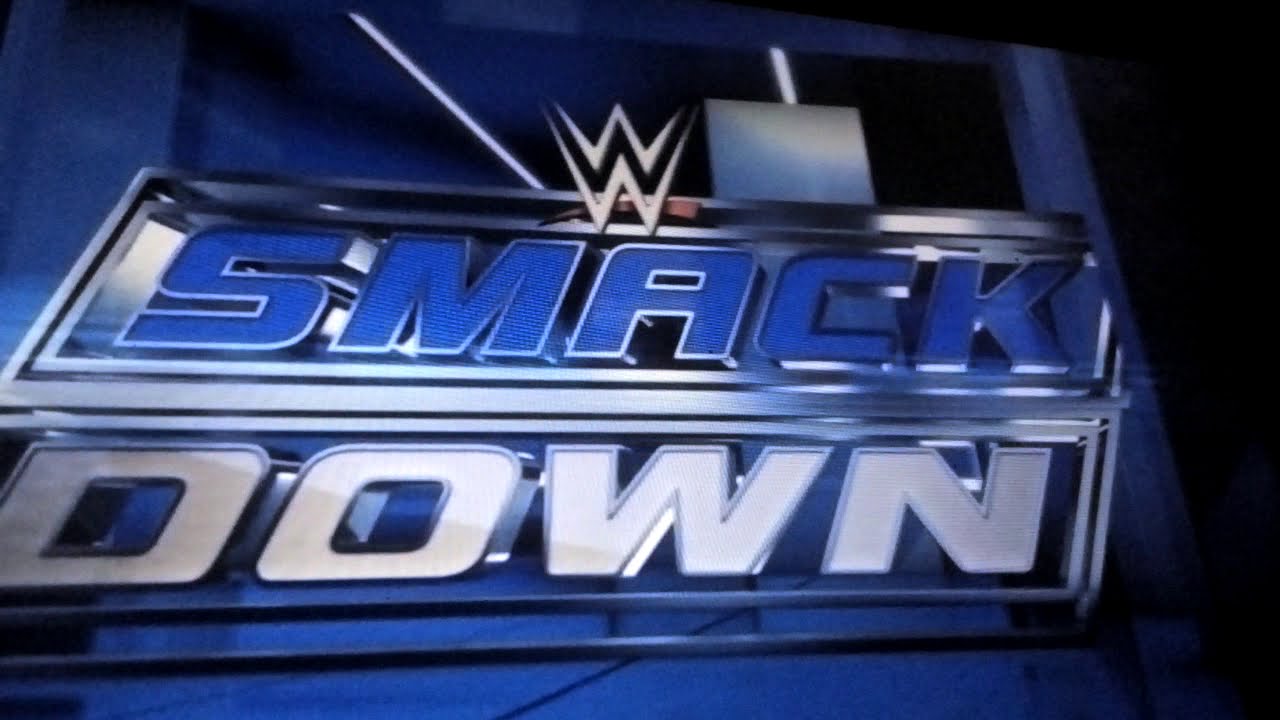 WWE 2K18 SD Week 2: Monica Rumble VS Sara Valentine - YouTube