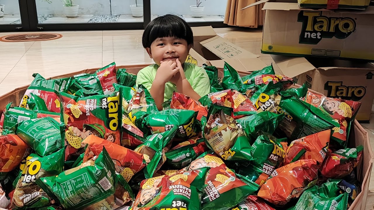 borong ciki taro!! isi kolam full ciki! #borongsemua #borongjajanan ...
