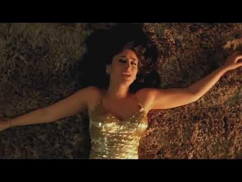 Yeh Mera Dil Pyar Ka Deewana Hot Sexy Kareena Kapoor Slow Motion DON 2006 HD v720P - YouTube