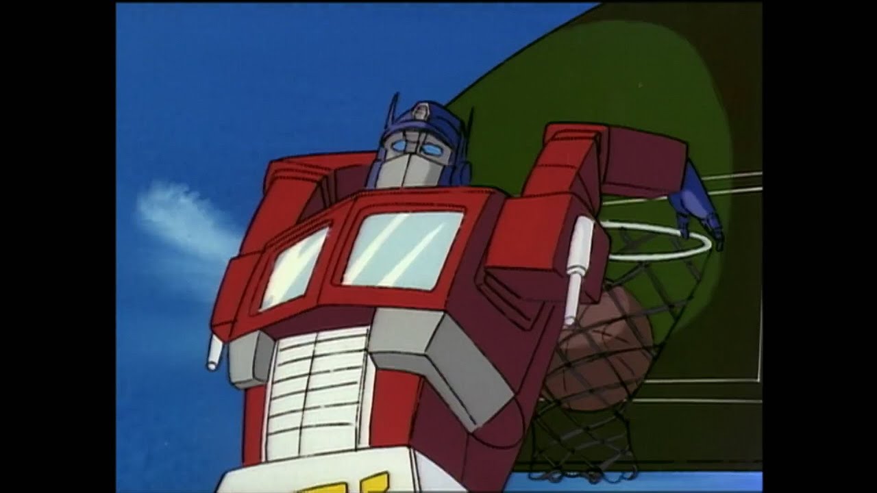 Optimus Prime reverse dunks on basketball court - Transformers g1 - YouTube