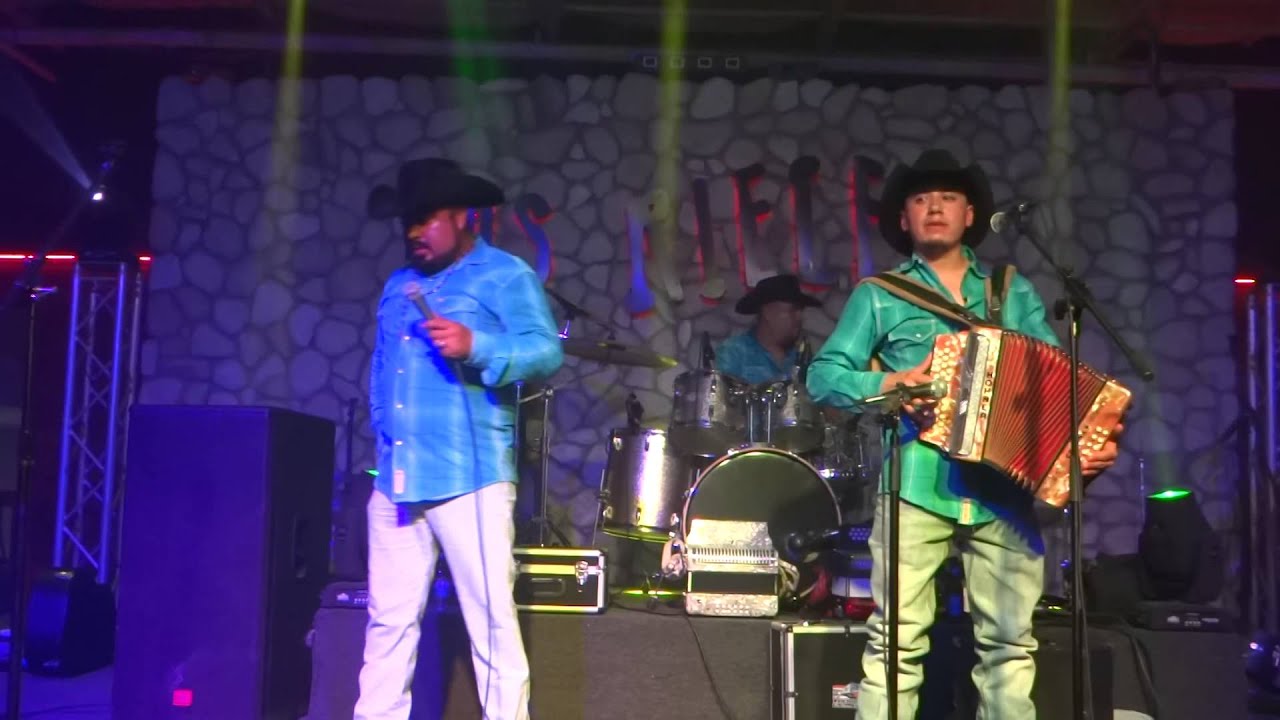 PALABRAS TRISTES LOS VENCEDORES DE NUEVO EN LOS RIELES HOUSTON - YouTube