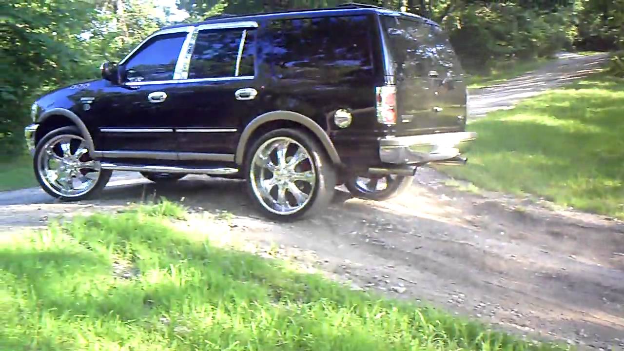 OFF ROADING ON 26s - YouTube