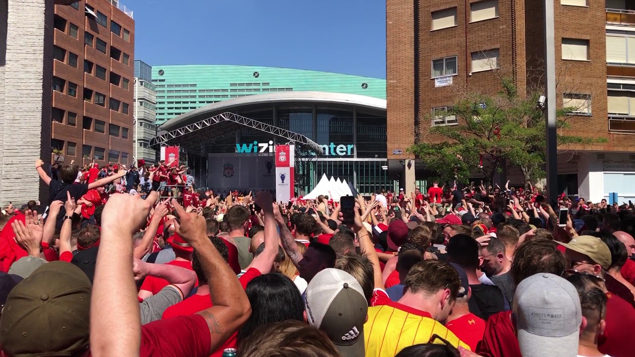 LFC FANS SING BRING ON YER INTERNAZIONALE SONG IN THE LIVERPOOL FAN ...