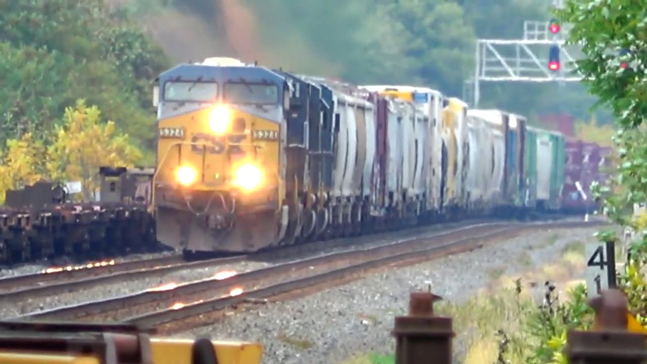 Confused Railroad Crossing Gates - YouTube