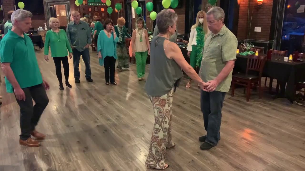 Stutter step and stutter turn in your basic. - YouTube