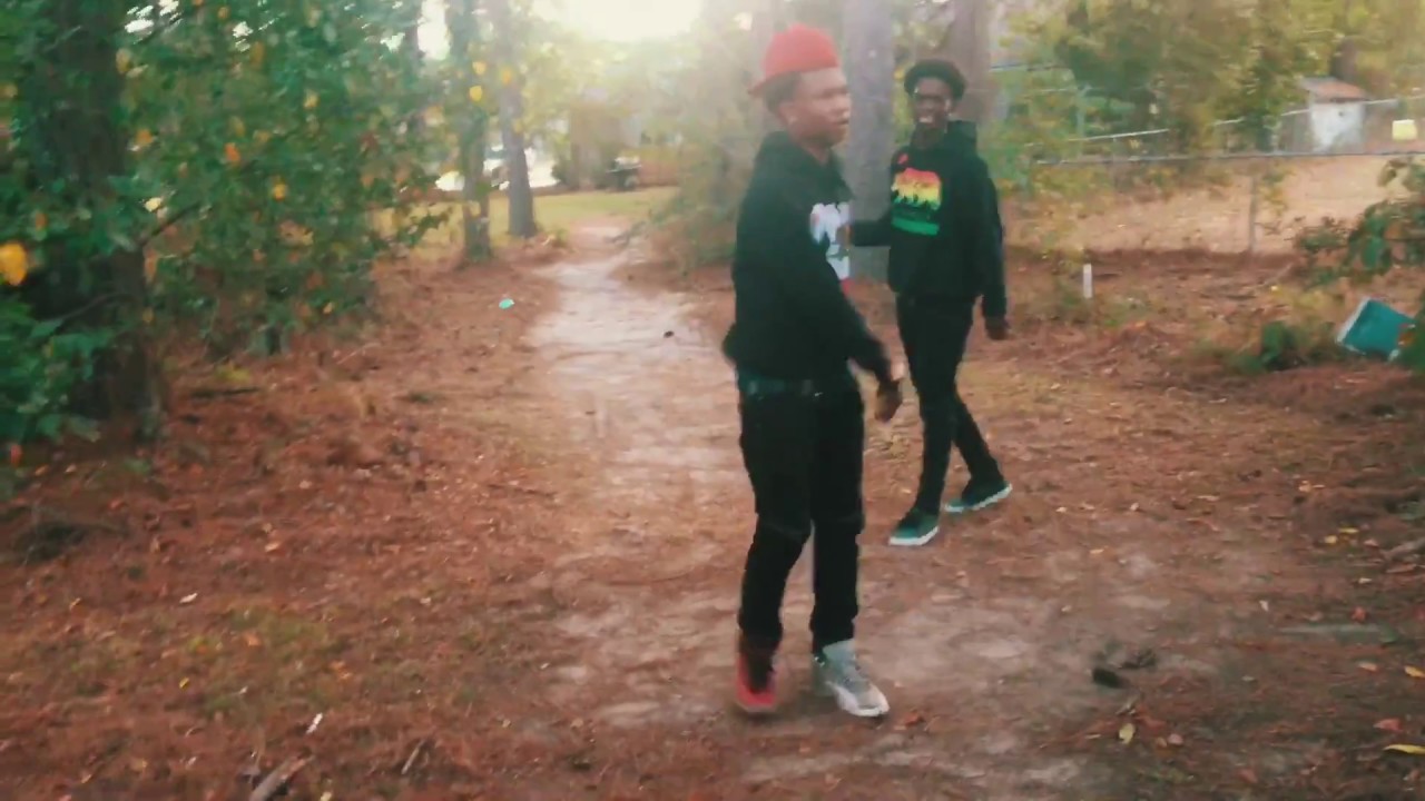 Billy Bounce Challenge @ClazzyWonk_ @Tnsyoungboy - YouTube