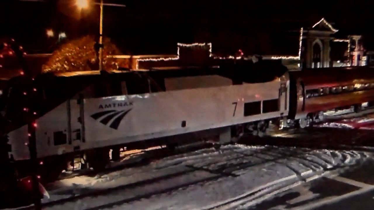 2 Amtrak trains on the Ashland, VA webcam - YouTube