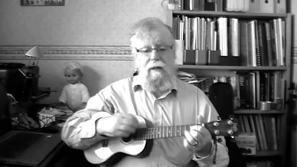 Danny Deever - with ukulele - YouTube