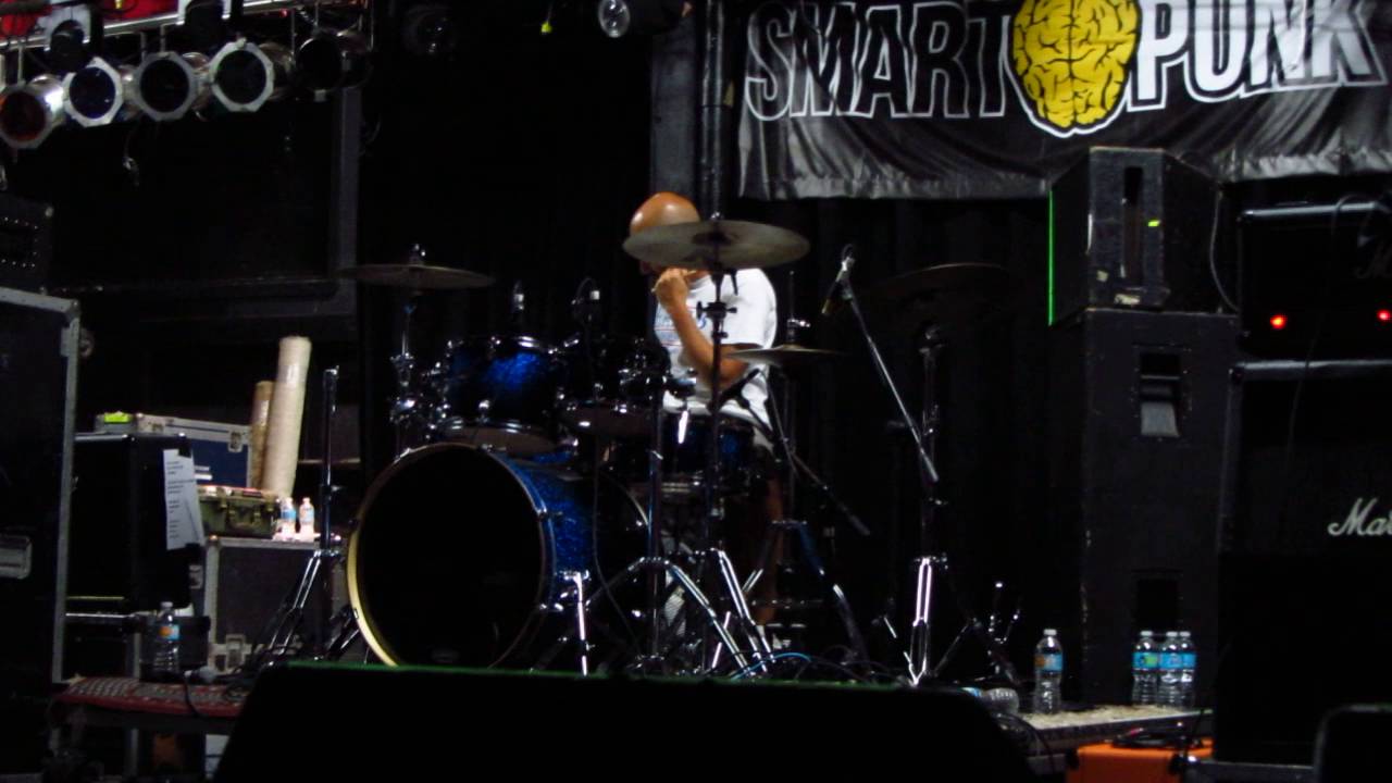 Sammy Siegler of CIV (drumchecking) @ Wrecking Ball Fest 8/14/2016 ...