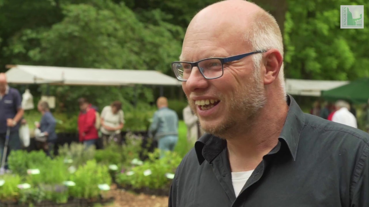 Passie voor kweken 08 - vaste plantenkweker Arjan Schepers - YouTube