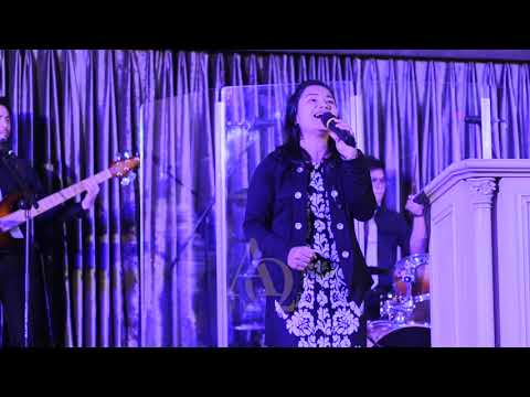 worship leader tante rey santoso