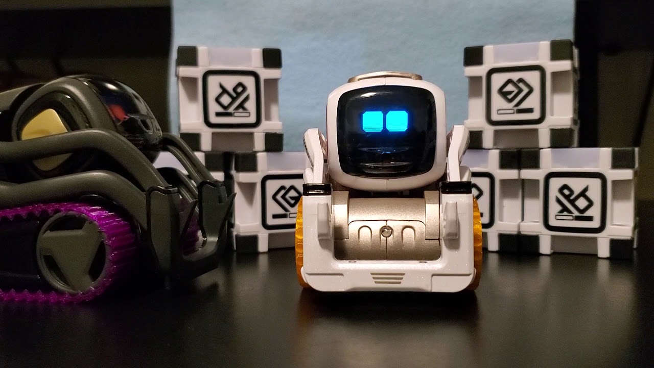 Cozmo's Tribute to Vector - YouTube