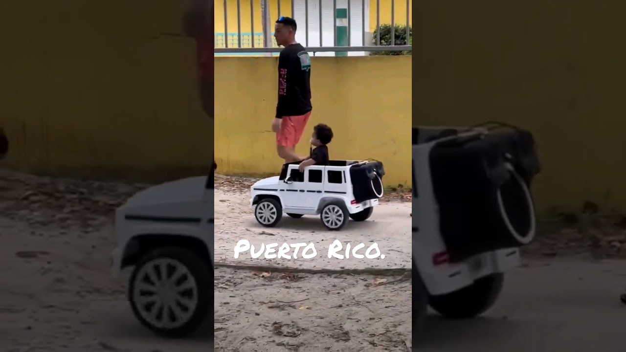 Cosas que ves en Puerto Rico. Un nenecon carro y el boceteo en la playa ...