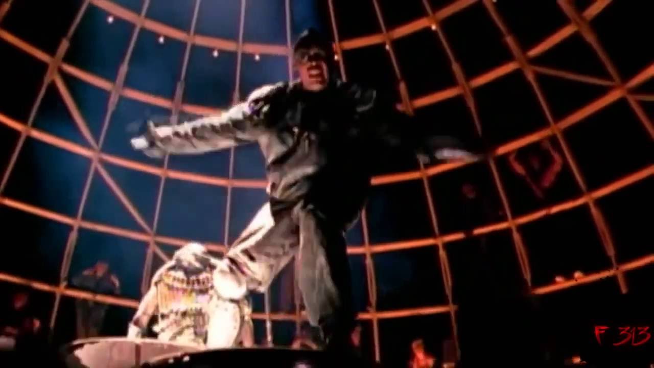 2pac ft. Dr Dre -- California Love (Official Video) - YouTube