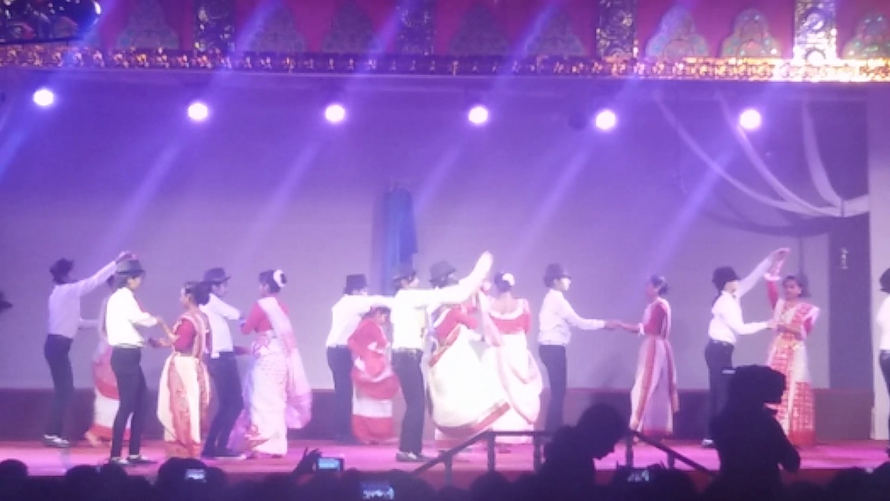 Tittle.. dance in chini go chini English version - YouTube