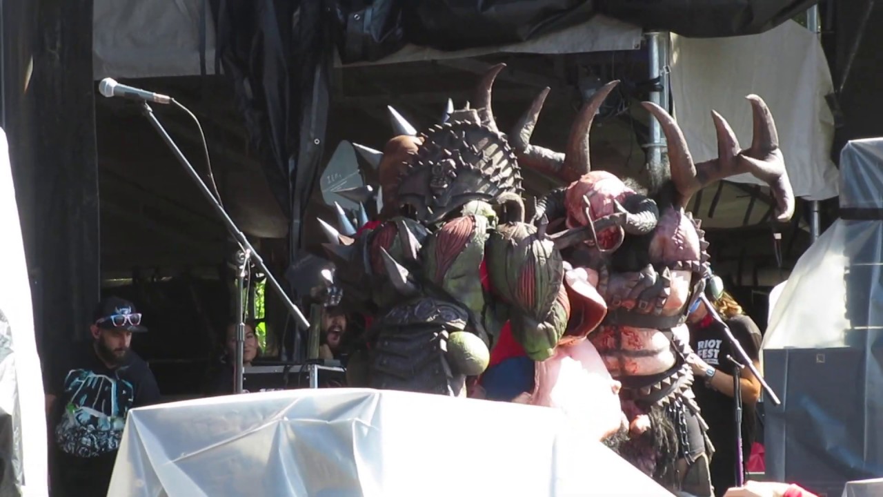 GWAR "Genocide" live Chicago Riot Fest, 9/14/2019 - YouTube