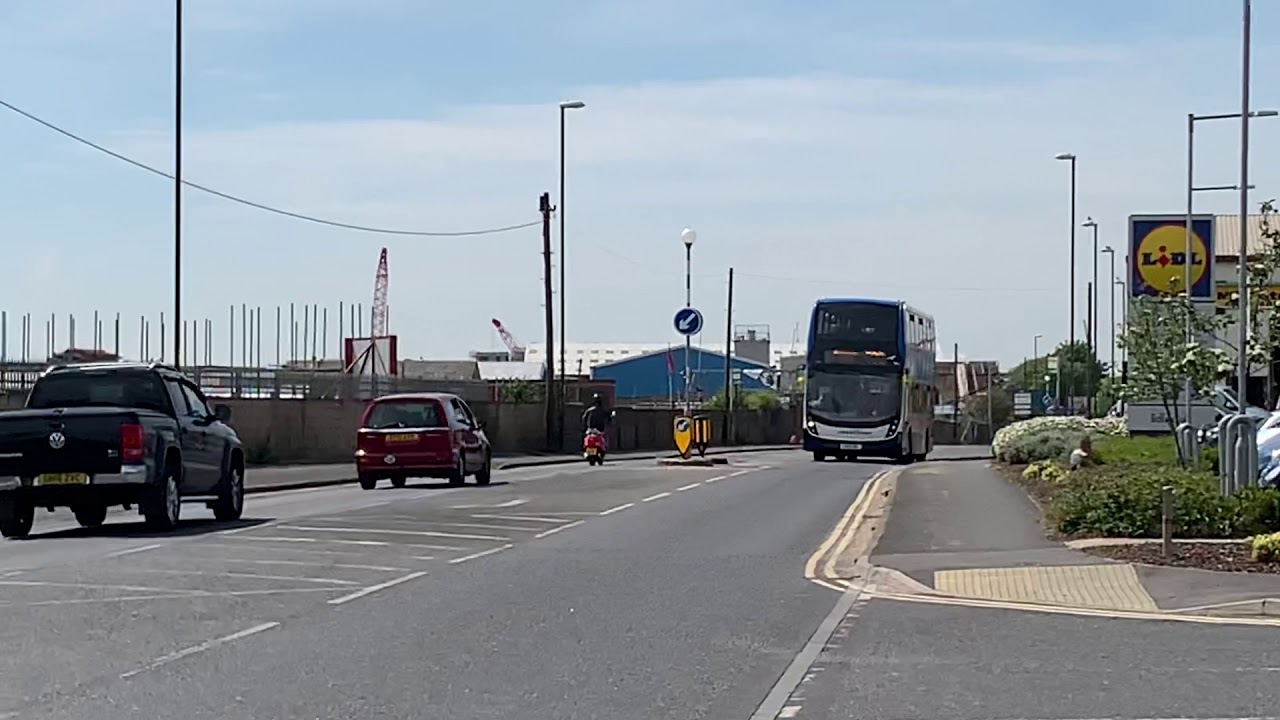 Stagecoach Bus Route 700 Departing Brighton Road Bus stop - YouTube