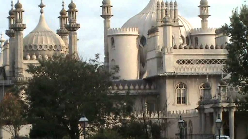 Brighton Tour 08 Oct - Brighton Pier, Royal Pavilion. - YouTube
