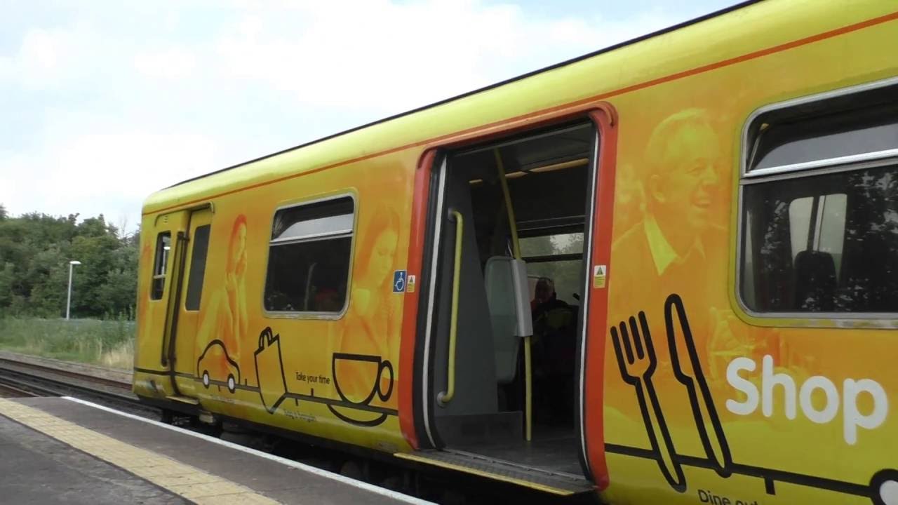 semi fast train on merseyrail northern line 18th august 2016 - YouTube