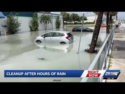Hours of rain causes flooding in Palm Beach County
