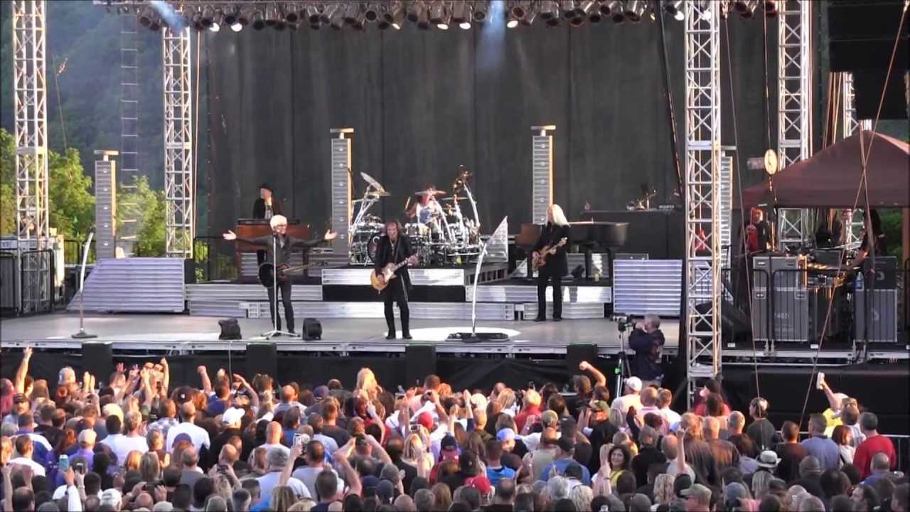 REO Speedwagon - Keep Pushin - Lewiston, NY - June 18,2013 - YouTube