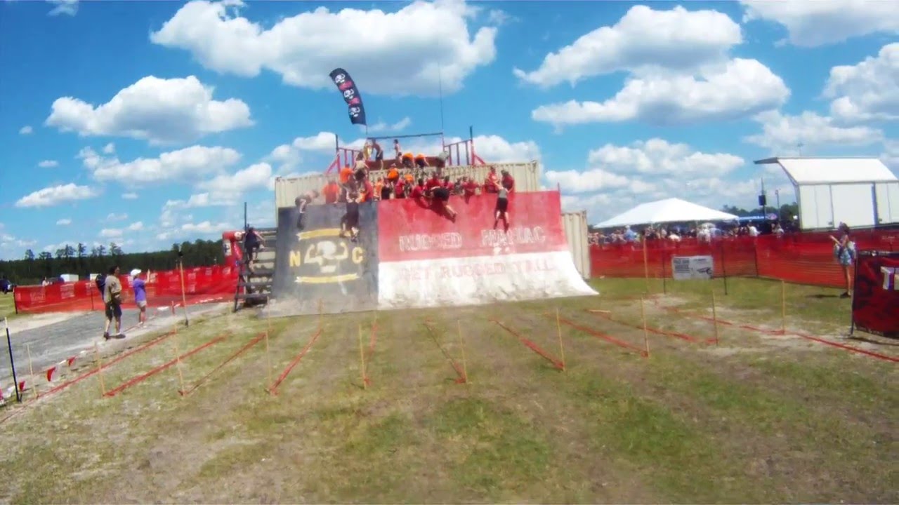 Highlights from our 2016 Rugged Maniac Race - YouTube