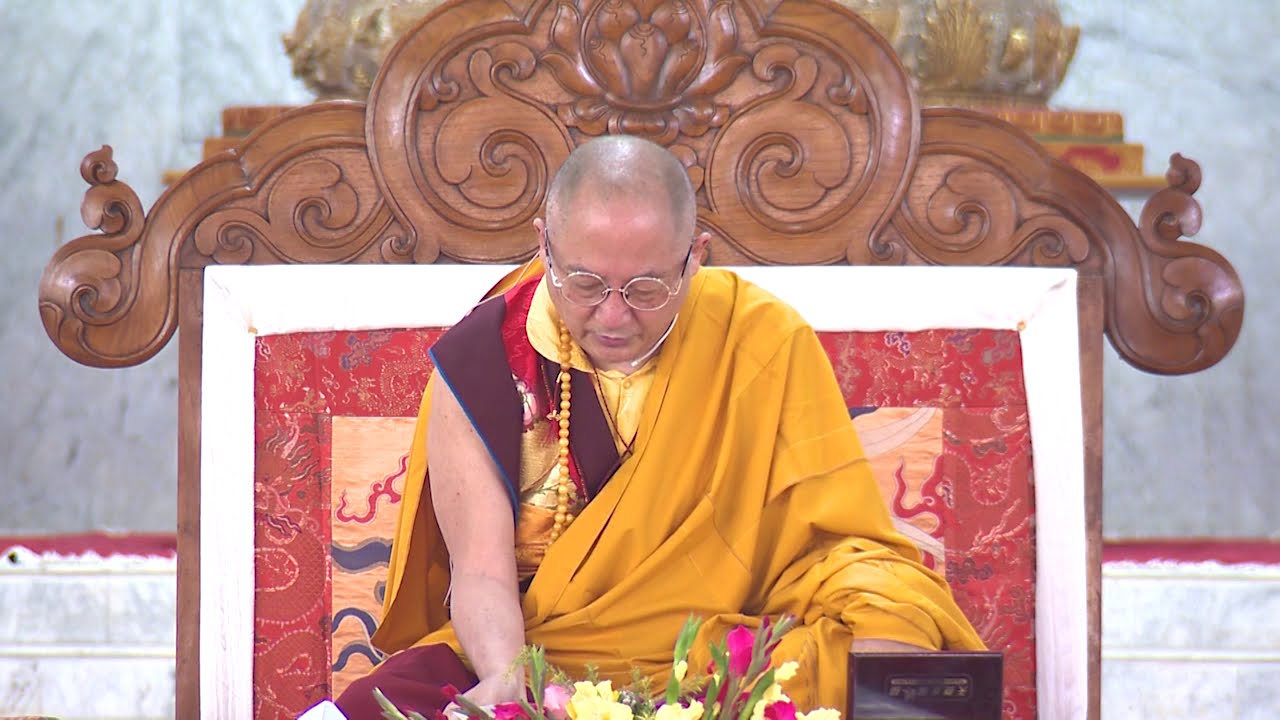 Gyaltsab Rinpoche Teachings on the Aspiration of Mahamdura 2/3 - YouTube