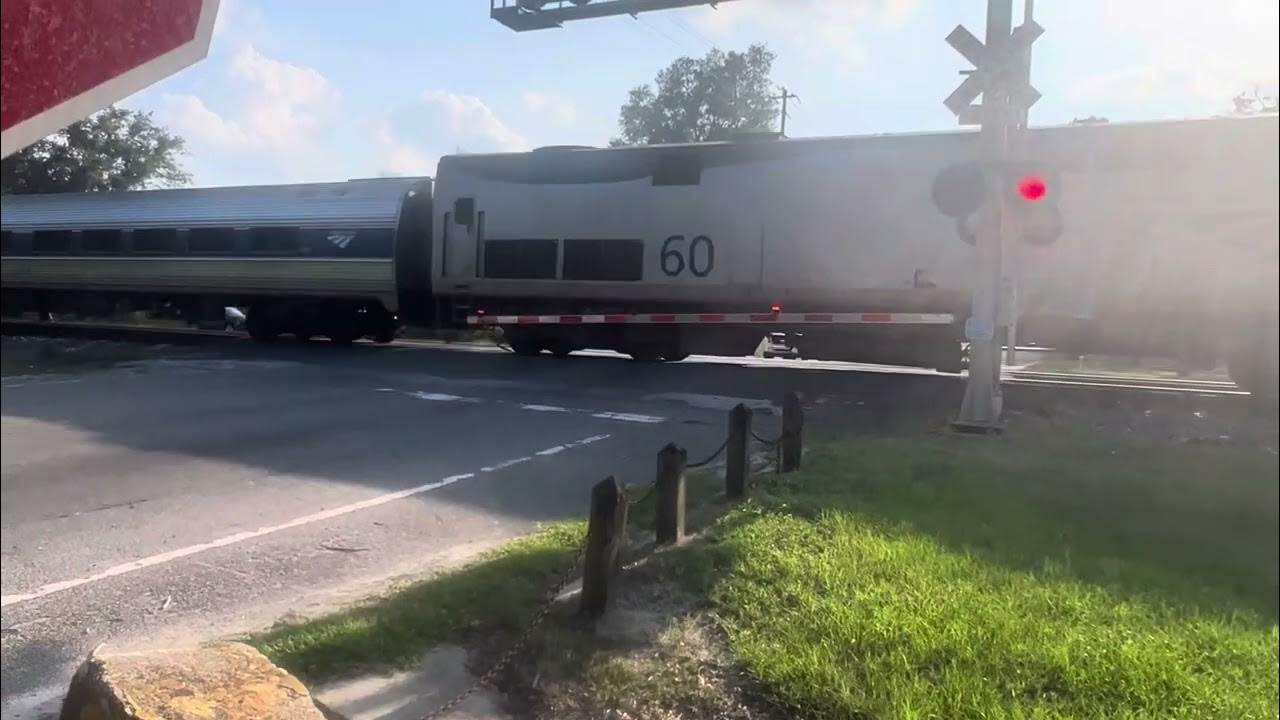 Amtrak 98 Silver Meteor goes by Folkston, GA - YouTube