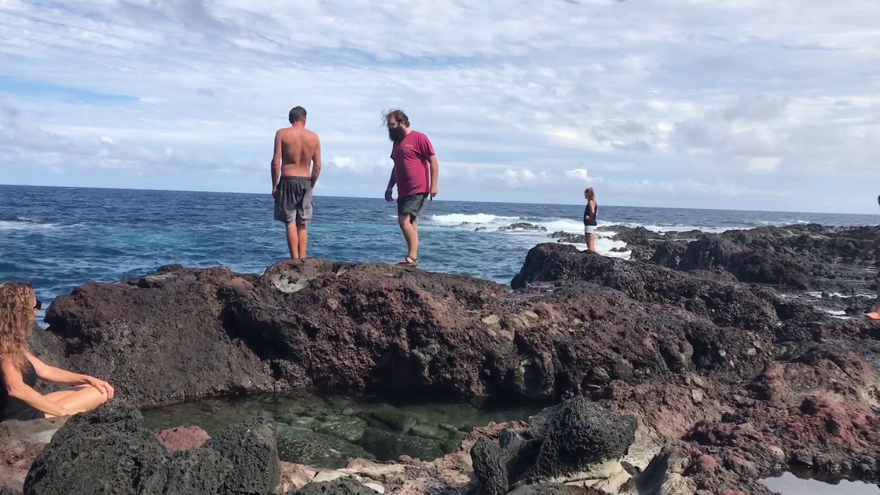 Hawaii mermaid pond adventure - YouTube