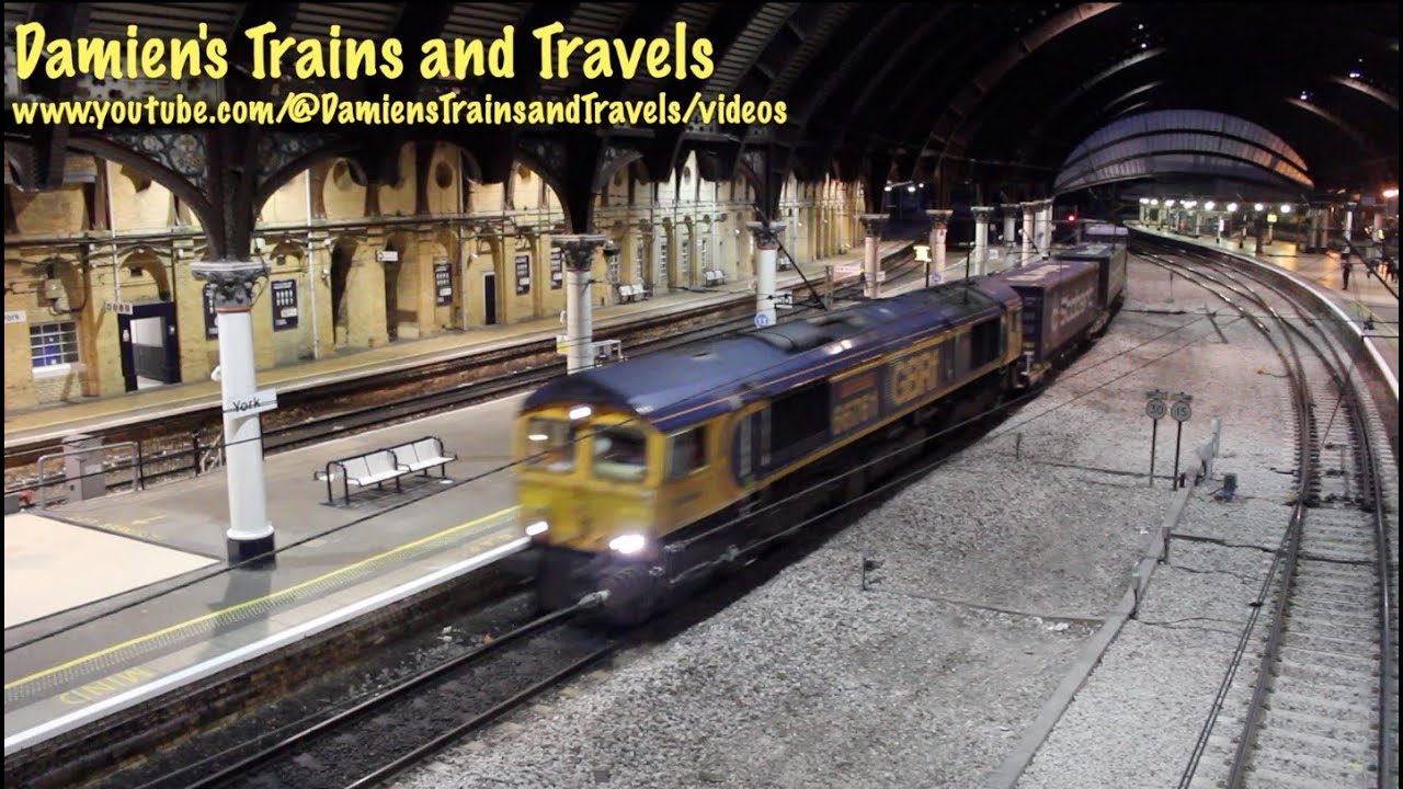 GBRf Class 66 No. 66761 'Wensleydale Railway Association 25 years 1990 ...