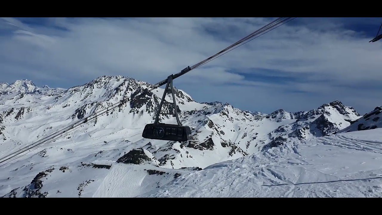 Cime Caron Gondola Lift, 3200m Orelle - YouTube