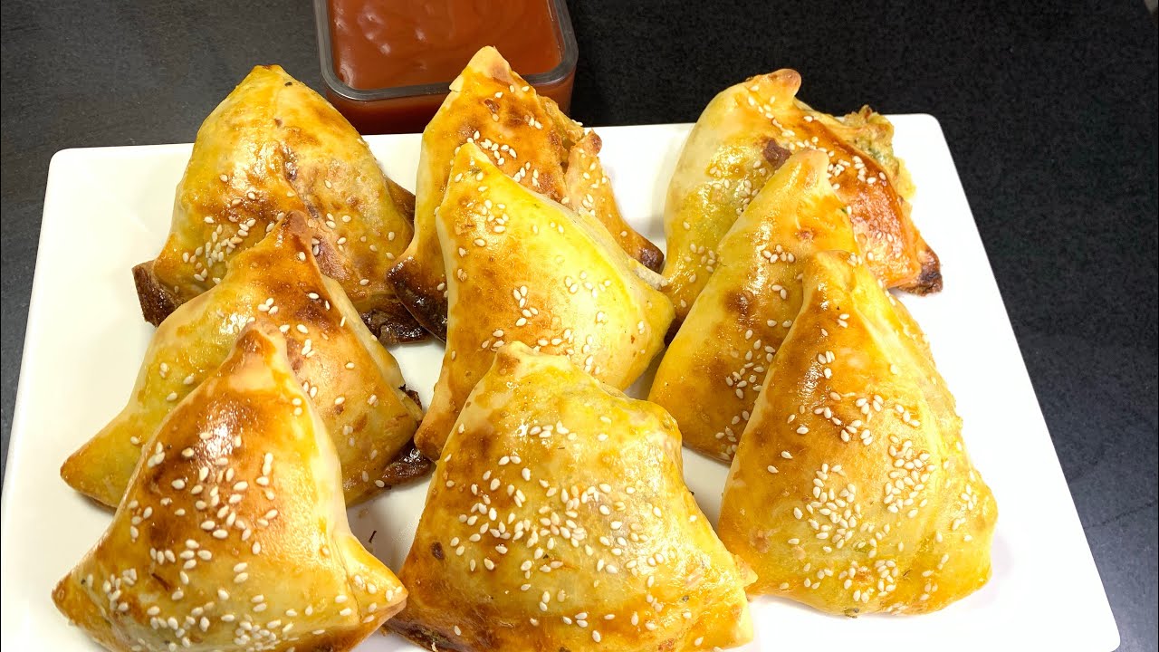 Pizza samosas full of chicken and cheese very yummy new recipe - YouTube