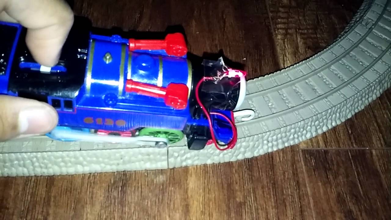TOMY/trackmaster brave belle w/ 4.5v & LED (RED) light conversion - YouTube