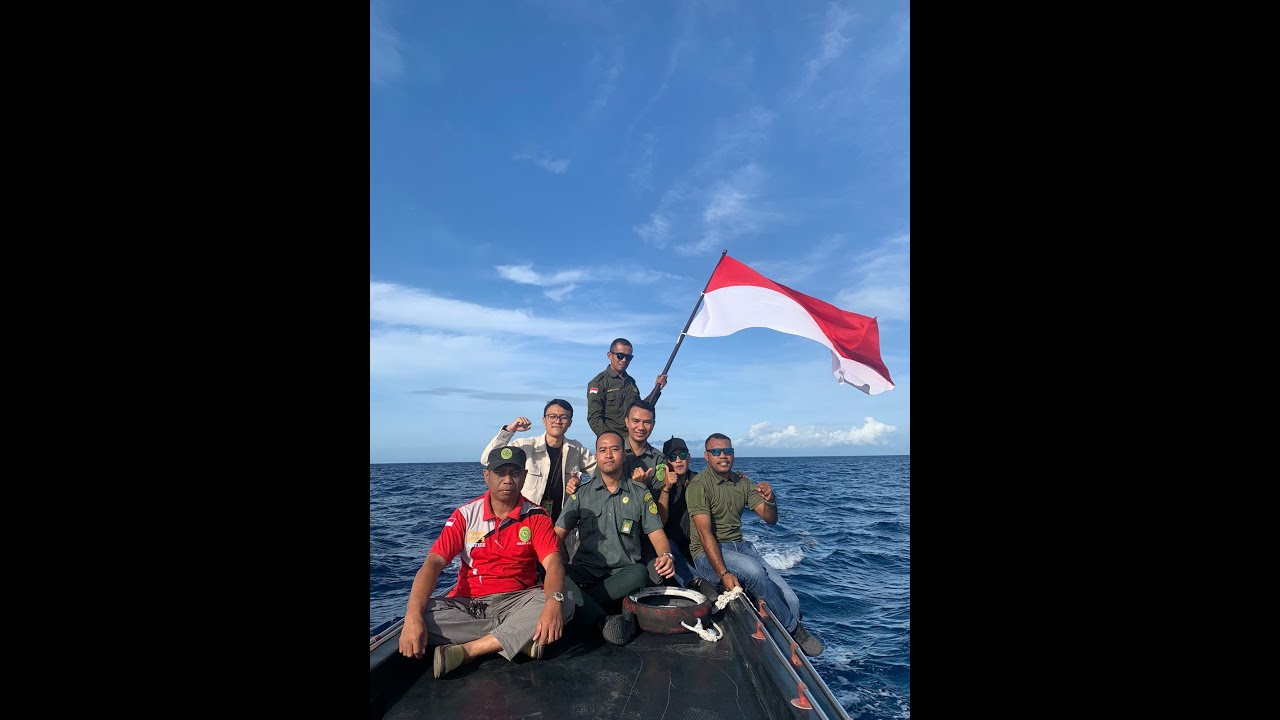 PN Tobelo -- Pengibaran Bendera Merah Putih Di Lintas Laut Pasifik ...