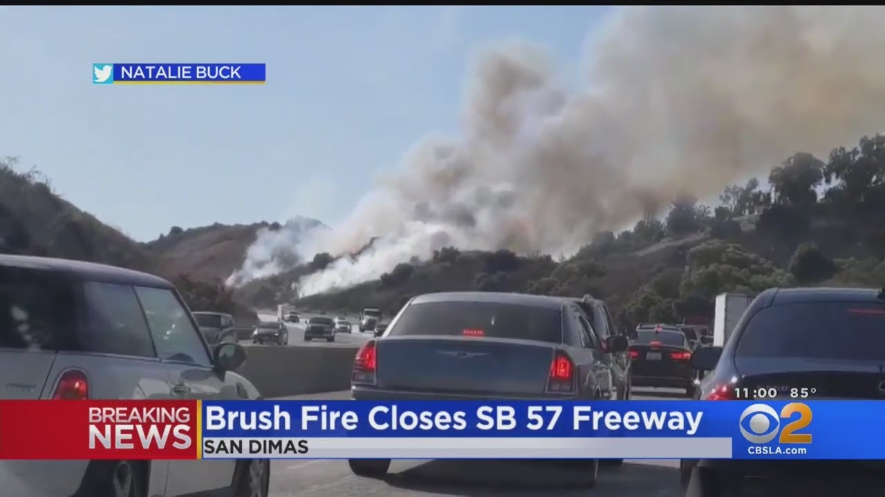 Brush Fire Closes SB 57 Freeway In San Dimas - YouTube