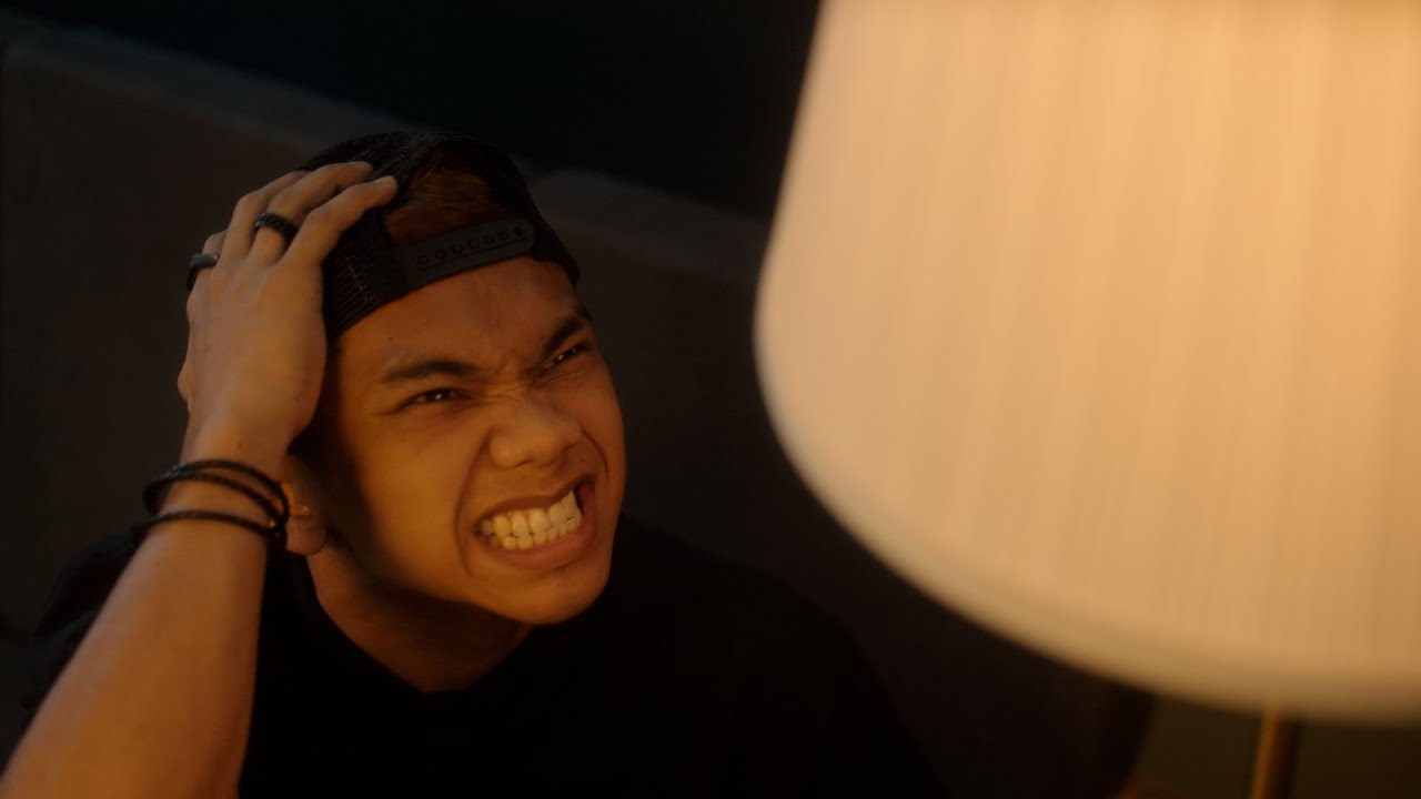 Philips Bulb Funny Commercial - YouTube