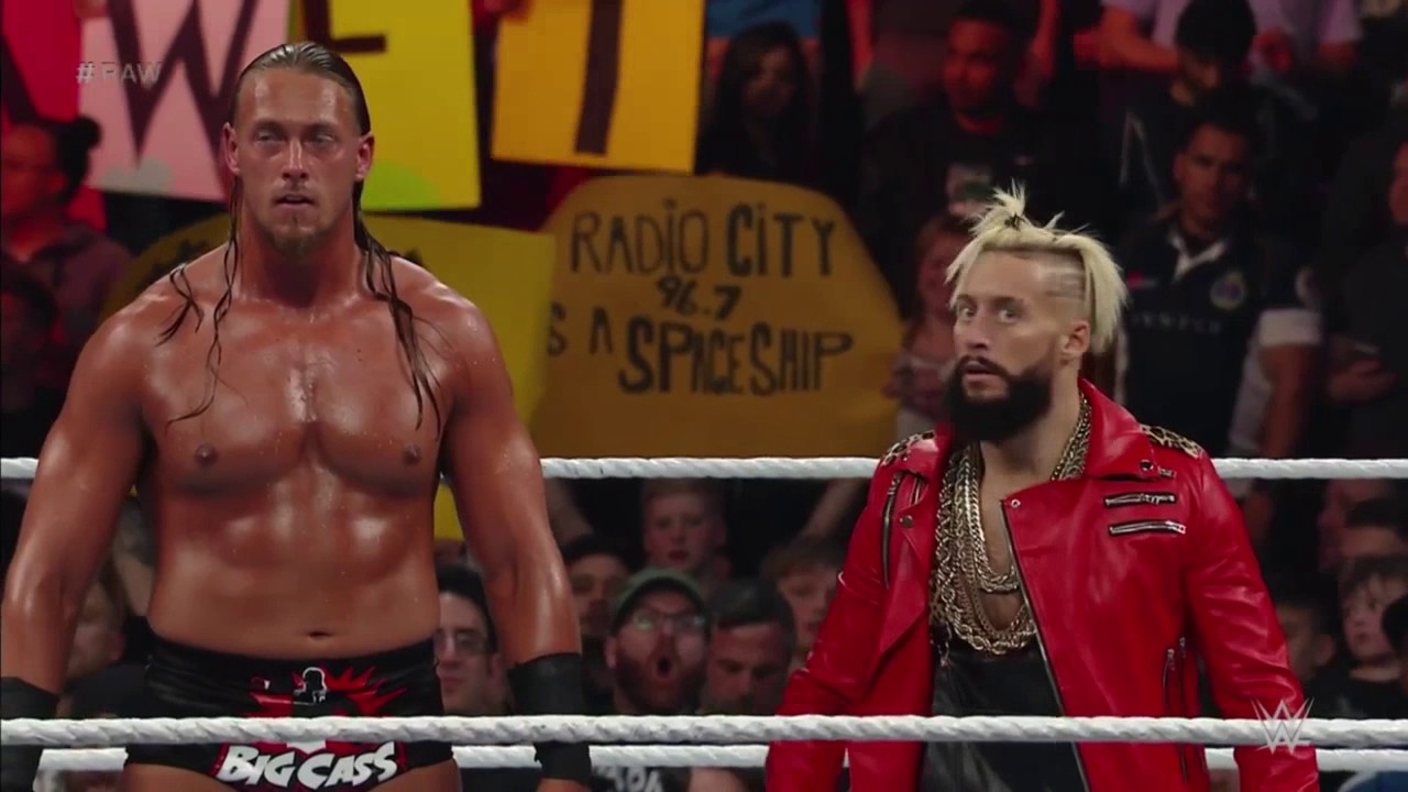 WWE RAW 4/18/16 (London, UK) Chants & Pops - YouTube