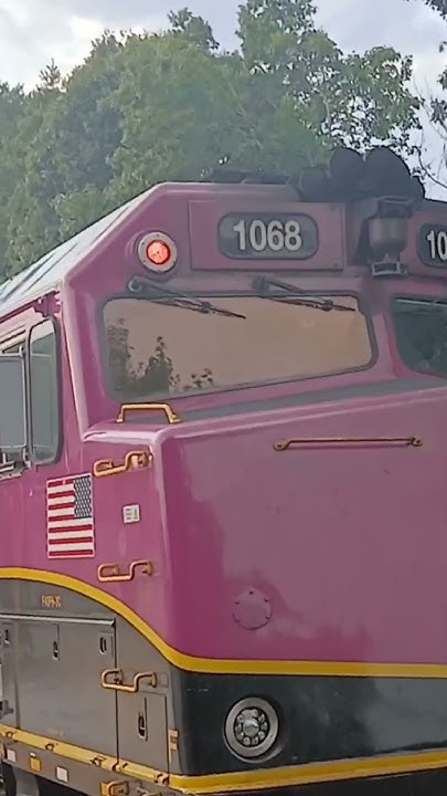 MBTA 1068 #train #mbta #railroad - YouTube