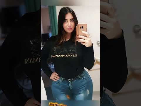 Sarah Nouara Biography | Stunning Algerian Plus-Size Beauty & Fashion Influencer